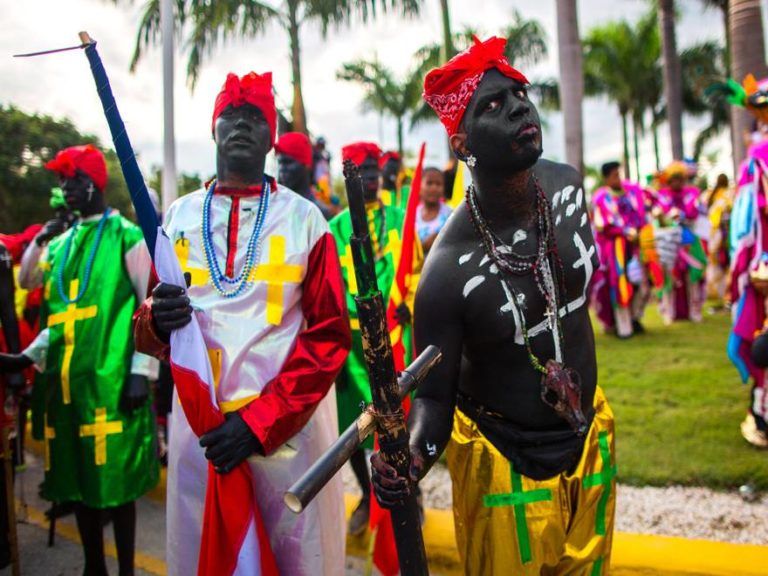 Dominican Music and Folklore - Lopesan Costa Bávaro